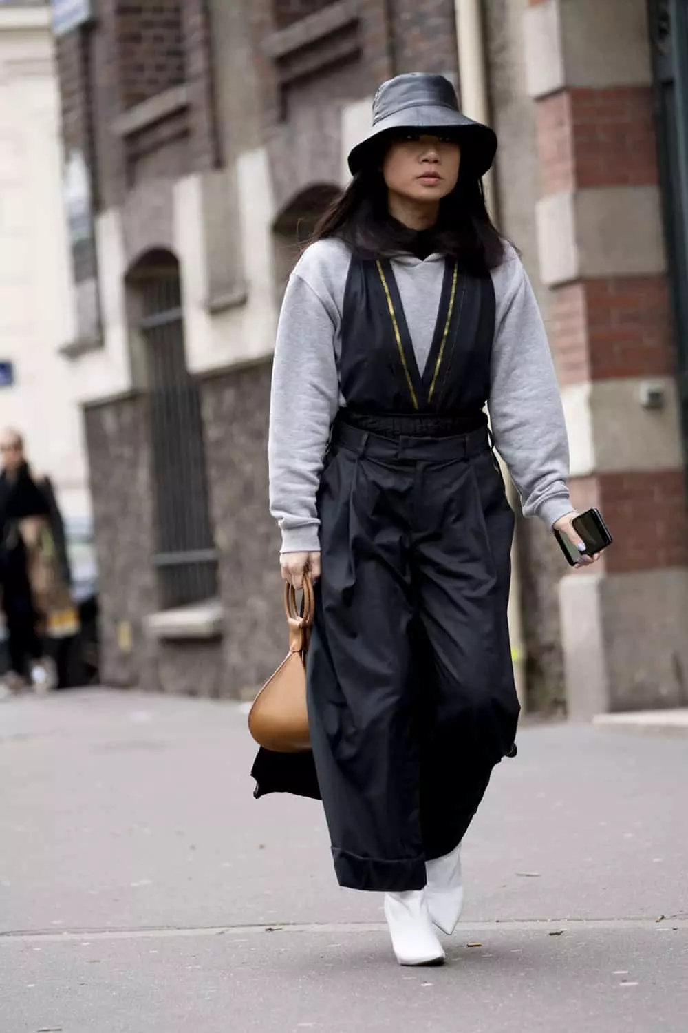 Los mejores looks de street style de los días 5 y 6 de la Semana de la Moda de París 22096_168