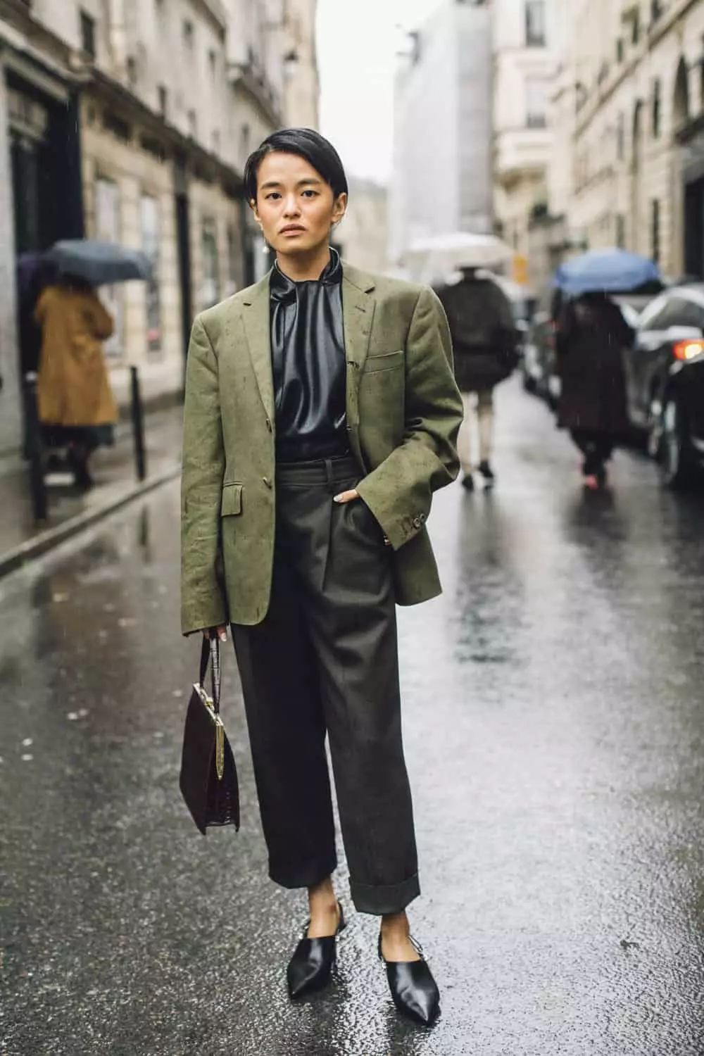 O melhor estilo de rua dos dias 5 e 6 da Semana da Moda de Paris 22096_197