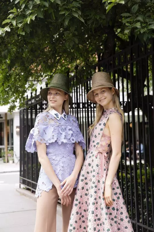 Lela Rose's Impeccable Garden Party ya Resort 2018 22201_28