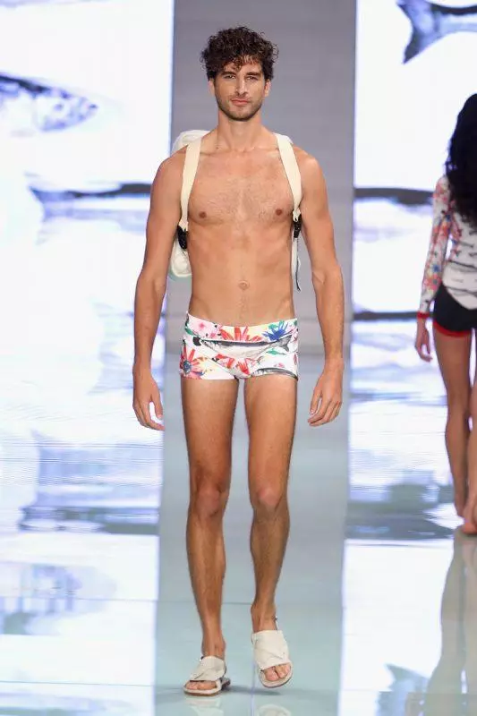 Rencontrez le créateur péruvien Yirko Sivirich : l'étoile montante de la Fashion Week de Miami 22862_15