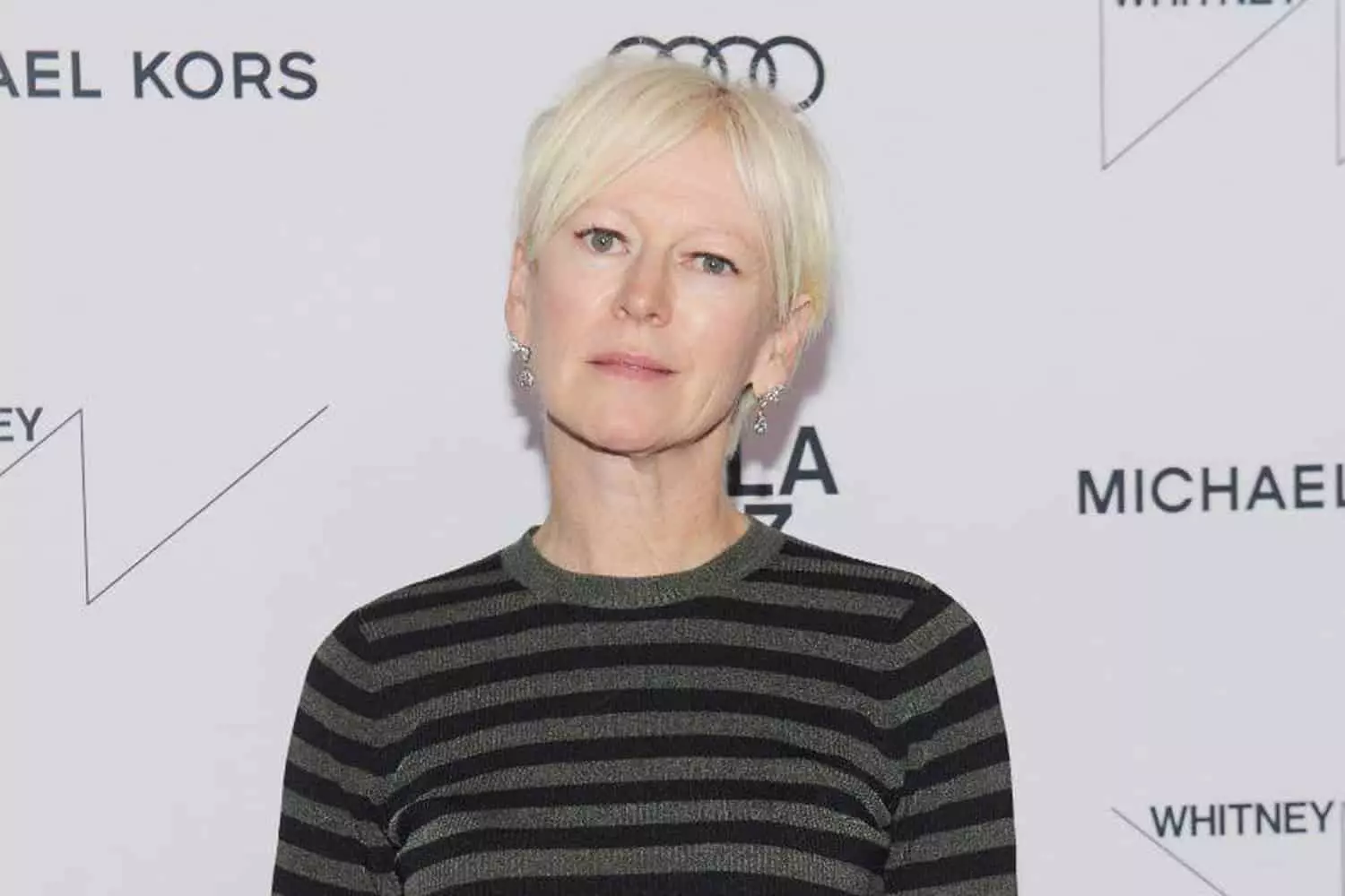 Si Joanna Coles ay Umalis...Sa literal