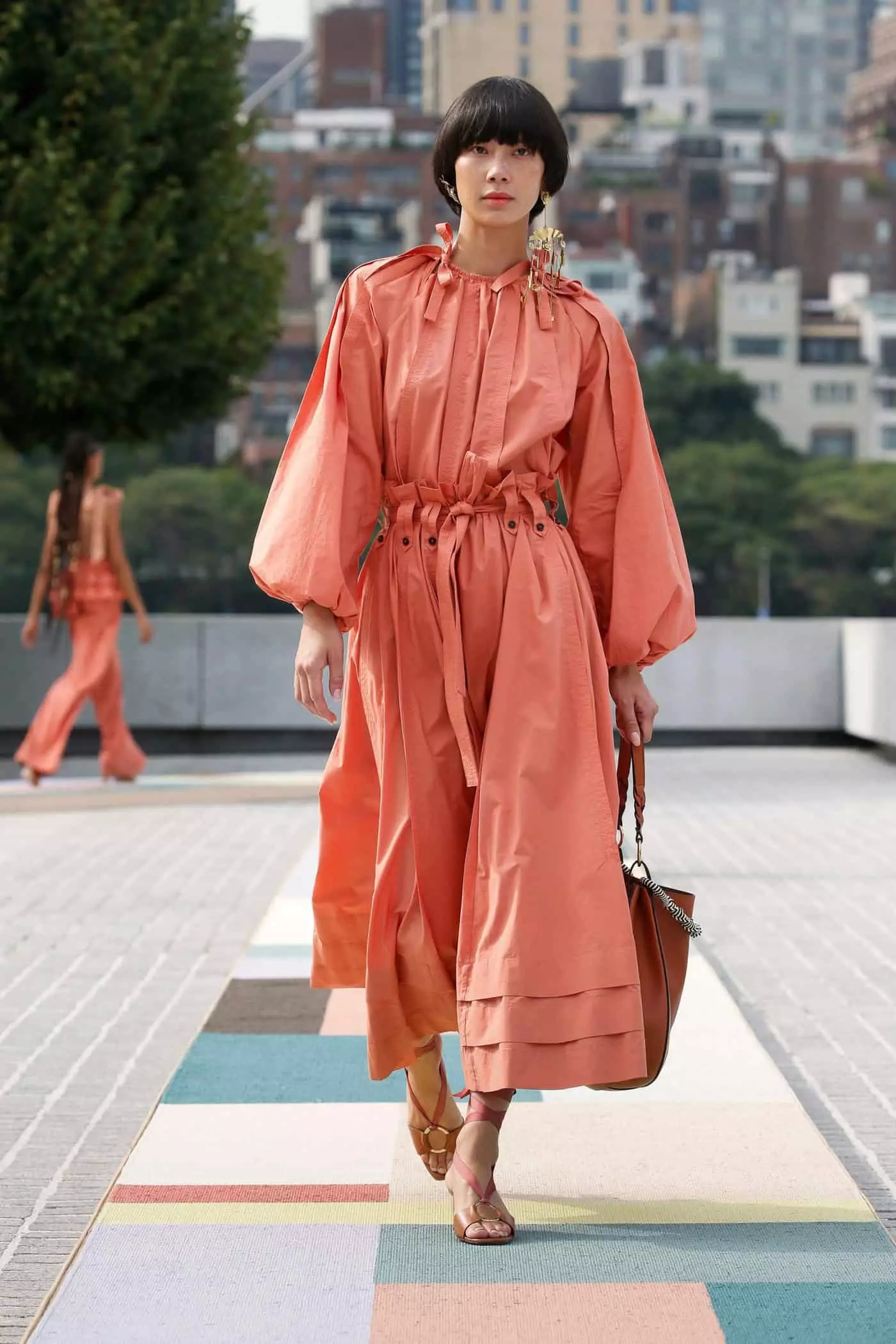 Ulla Johnson complimente sa collection SS '21 avec une ode à NYC 23240_19