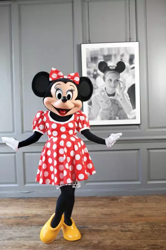 មានរឿងខ្លះអំពី Minnie! Minnie Mouse នៅលើស្ថានភាពរូបតំណាងរចនាប័ទ្មមិនចេះចប់របស់នាង 23266_3