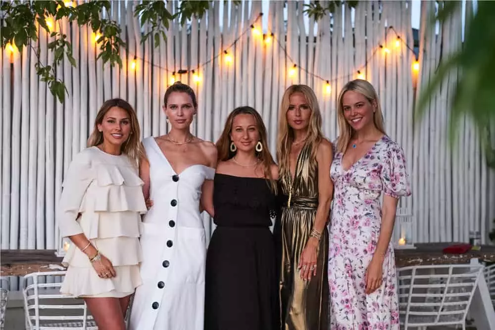 Bumble Toasts nws Hive Pop-Up hauv Montauk 23798_10