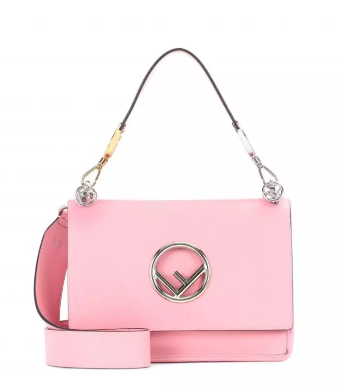 Fendi በልዩ ስብስብ ላይ ከMyTheresa.com ጋር ይተባበራል። 24192_4