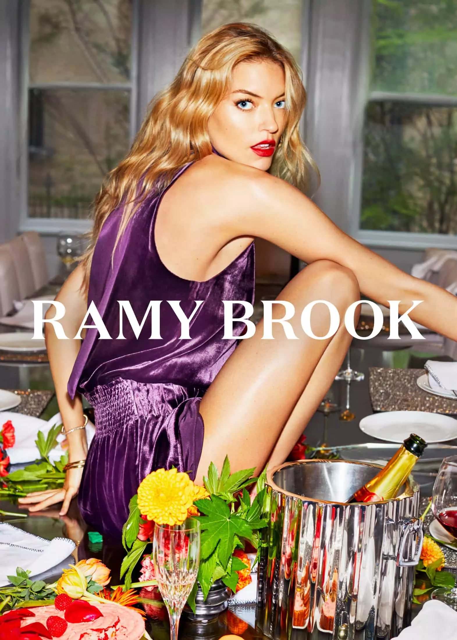 Pirmas žvilgsnis į naują Ramy Brook kampaniją, kurioje vaidina Martha Hunt 24240_4