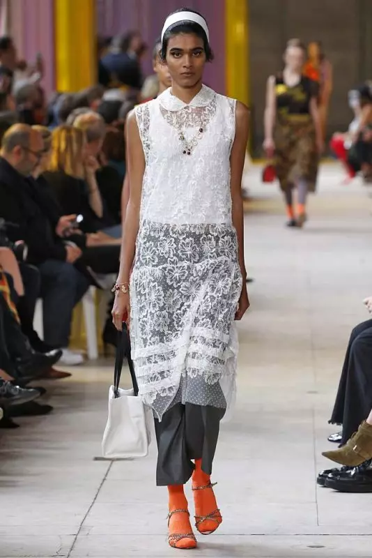 Adieu Paris! Isinara ni Miu Miu, Moncler Gamme Rouge, at Louis Vuitton ang Fashion Month 24323_115