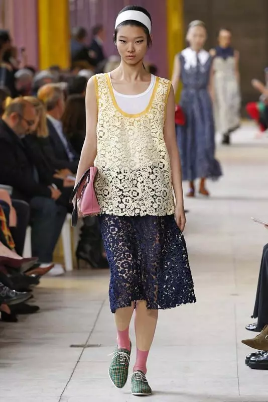 الوداع پیرس! Miu Miu، Moncler Gamme Rouge، اور Louis Vuitton Close Out Fashion Month 24323_138