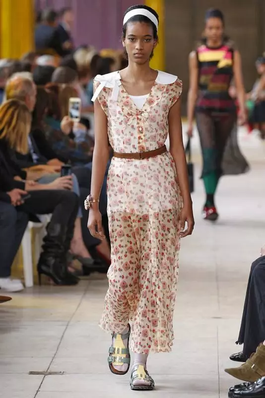 Բարև Փարիզ! Miu Miu-ն, Moncler Gamme Rouge-ը և Louis Vuitton-ը փակում են նորաձևության ամիսը 24323_144