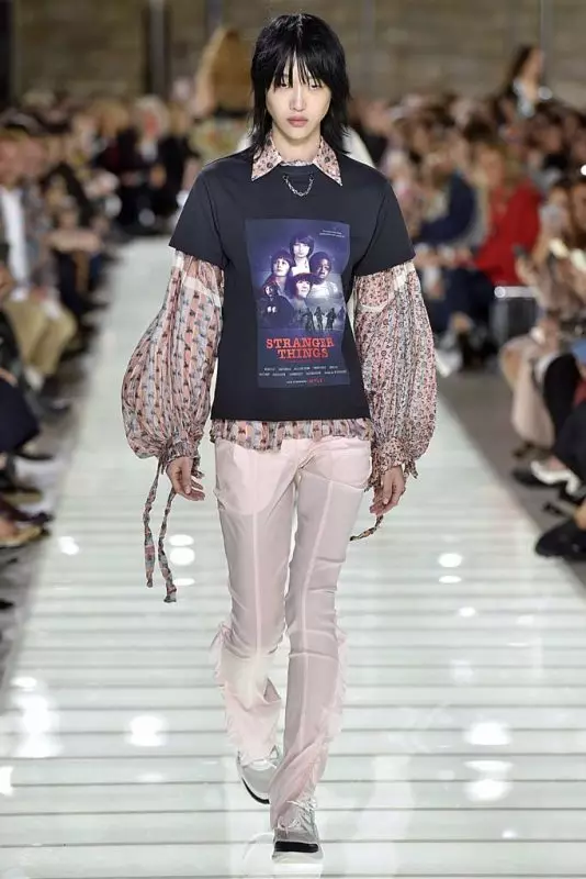 बिदाइ पेरिस! Miu Miu, Moncler Gamme Rouge, and Louis Vuitton Close Out Fashion Month 24323_38