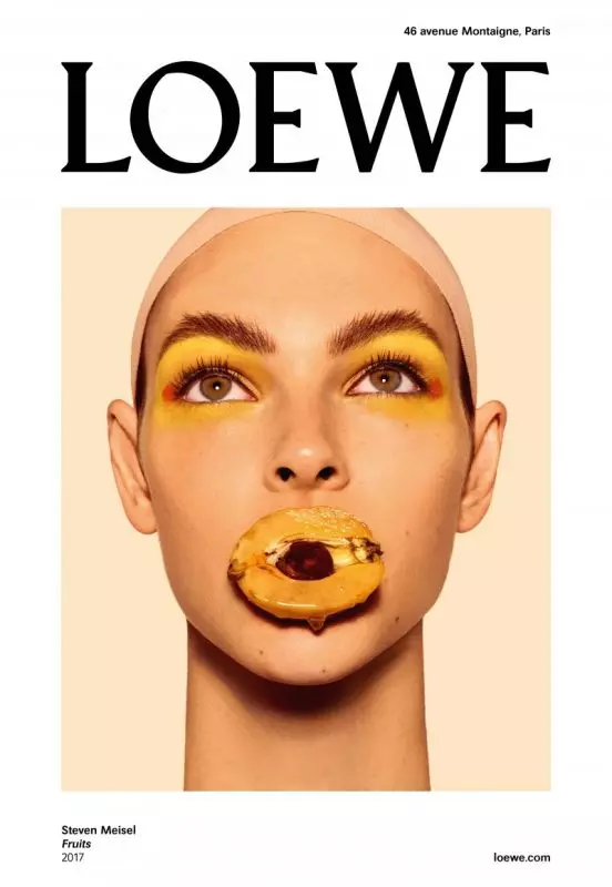Vittoria Ceretti 在 Loewe 的 18 春夏广告大片中为水果造型 24367_2