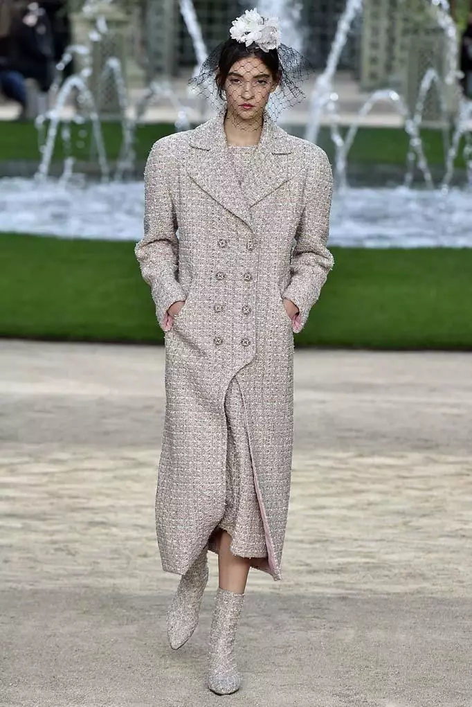 Karl Lagerfeld “Couture” hepdesinde Çaneliň gizlin bagyny açýar 24548_11