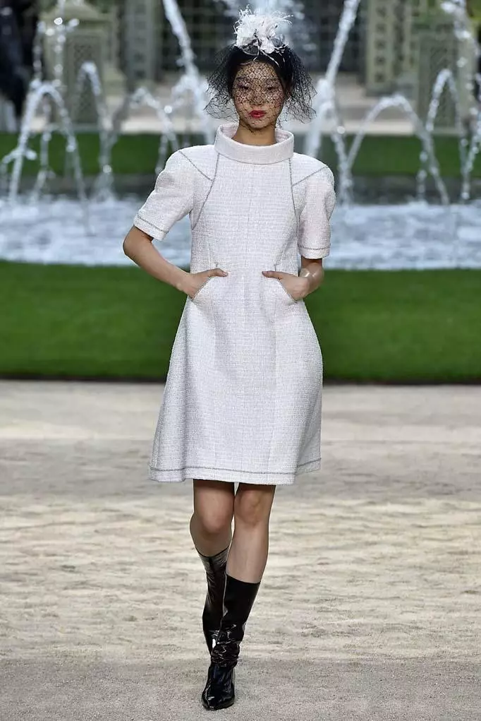 Karl Lagerfeld “Couture” hepdesinde Çaneliň gizlin bagyny açýar 24548_25