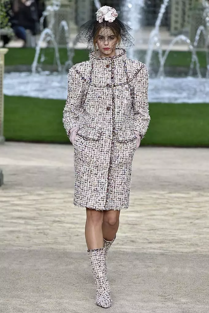 Karl Lagerfeld “Couture” hepdesinde Çaneliň gizlin bagyny açýar 24548_7