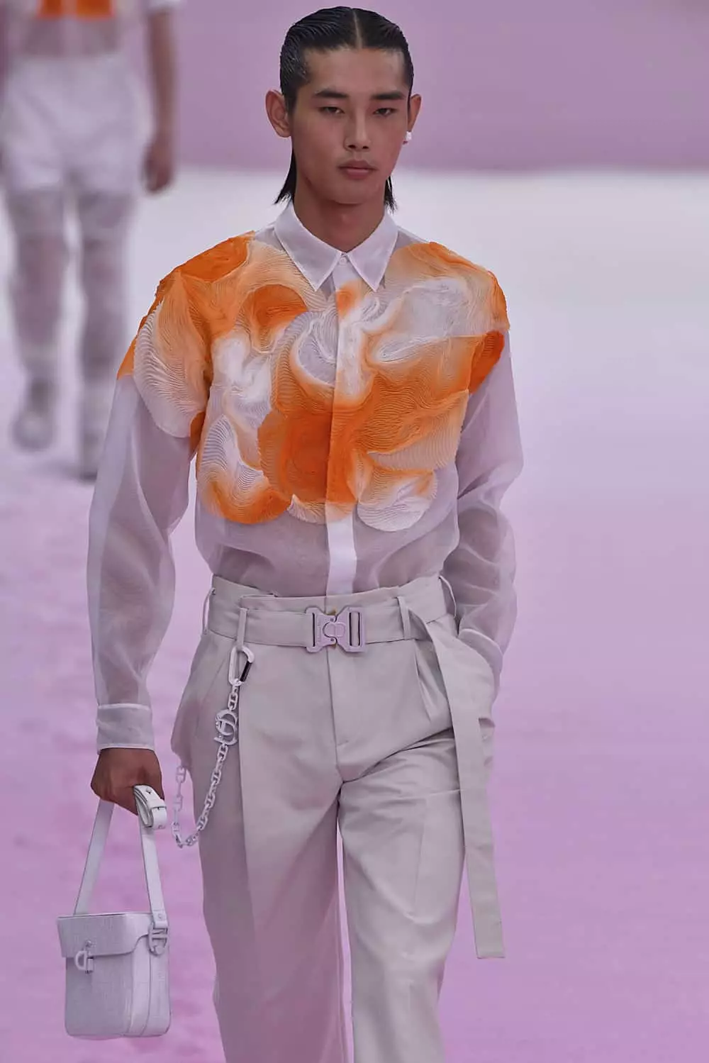 Dior debitirao u novoj suradnji s Rimowom na Muškoj modnoj reviji za proljeće 2020 24705_27