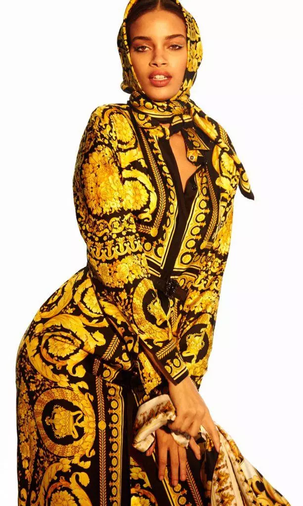 Editörün Seçimi: Versace'nin Denizyıldızı-Baskı Faille Katırları 24750_8