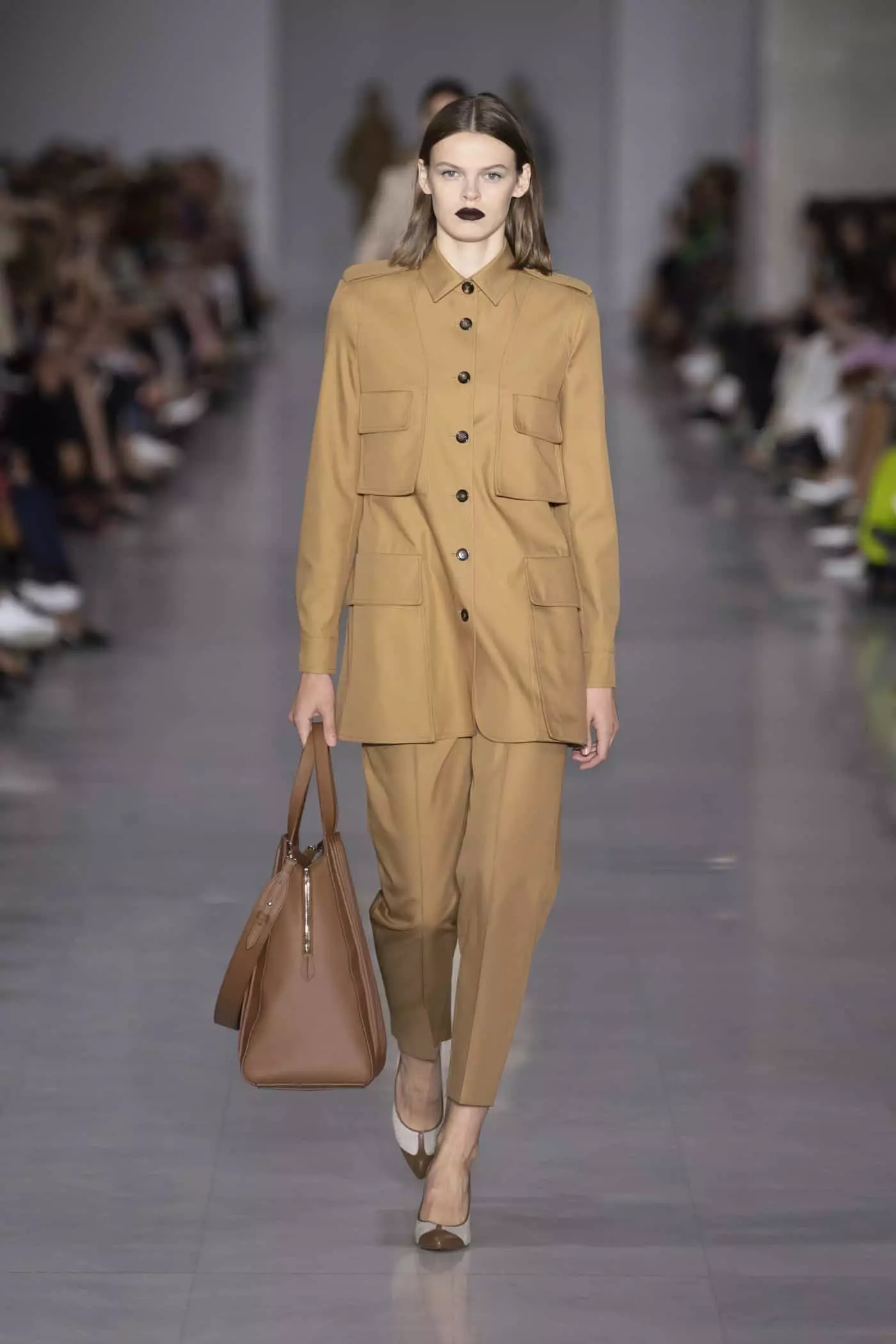 Max Mara vestirá a súa película de espías de fantasía para a primavera de 2020 24759_32