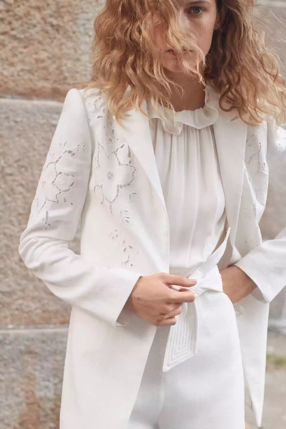 Editor's Pick: Tailored Rebecca Taylor Eyelet Embroidery Linen Blazer 24819_2