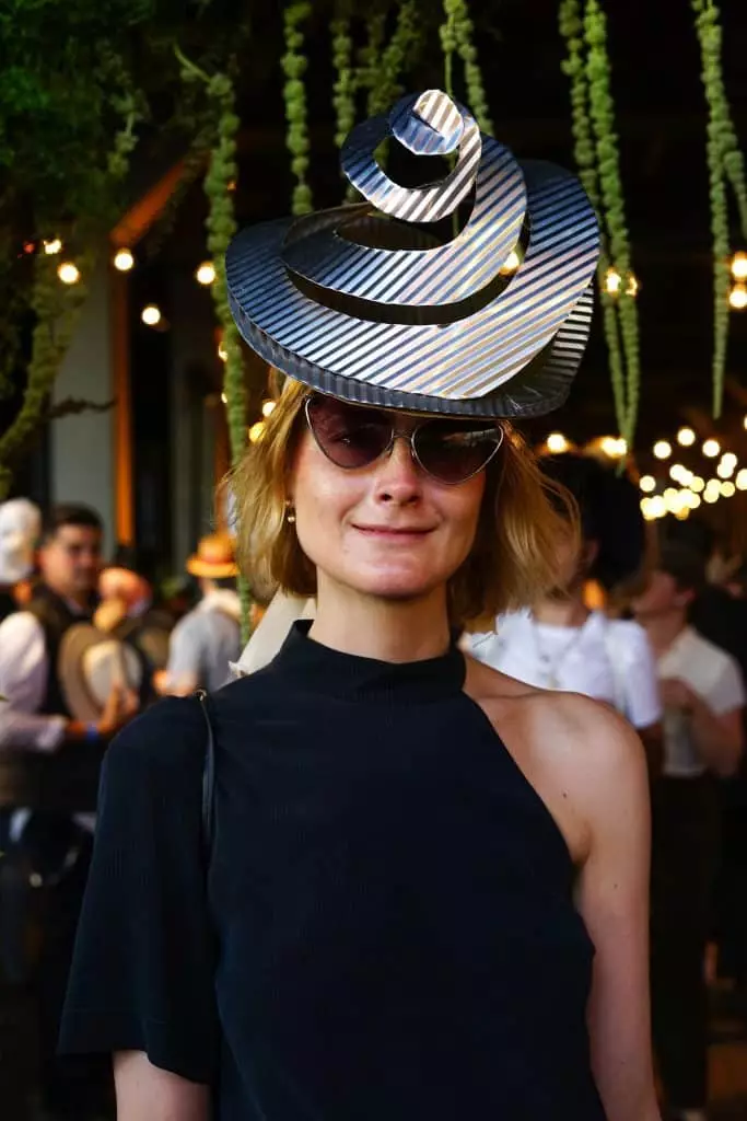 25 Must-See Photos from The High Line Hat Party 25176_23