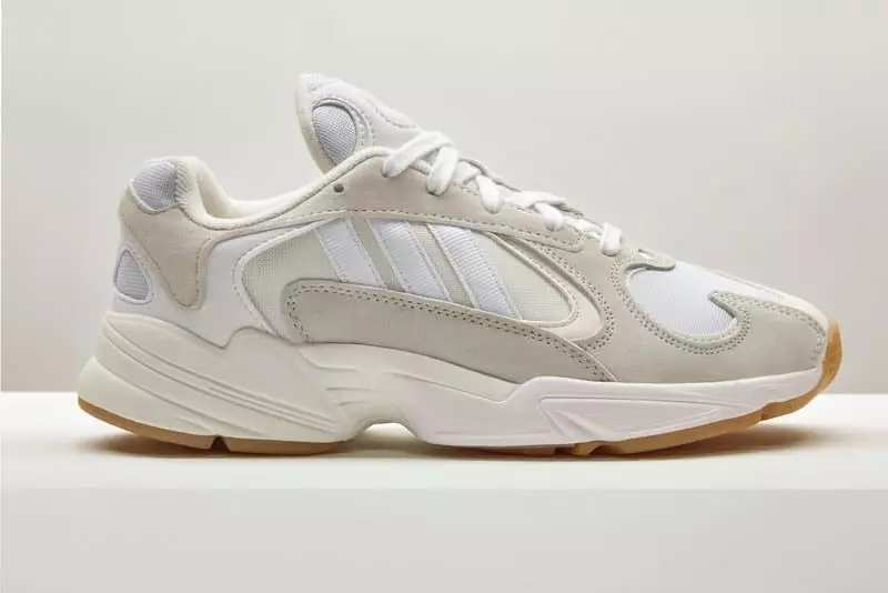 Kim Kardashian West Minta Tombol Edit Twitter, Adidas Rilis $1500 Sneaker With a Catch 25179_3