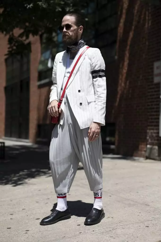 66 bức ảnh phong cách đường phố sang trọng từ Tuần lễ thời trang nam giới ở New York 25523_22