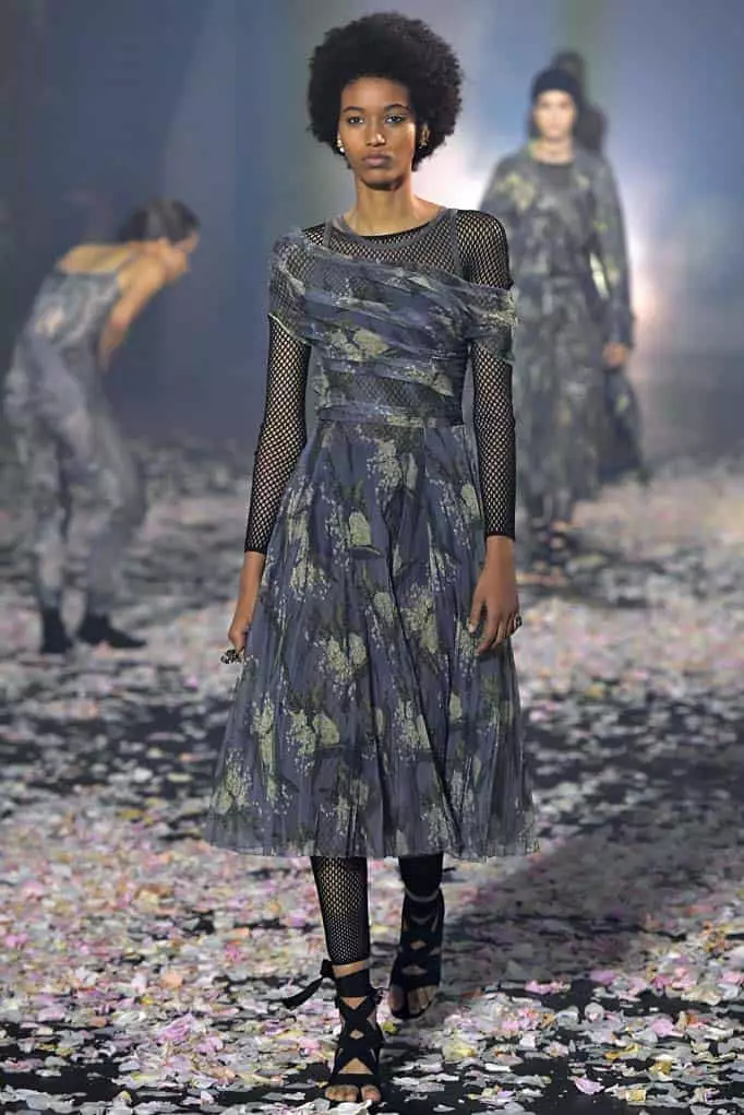 Sofia Achaval De Montaigu's Paris Fashion Week Iwe ito iṣẹlẹ 26111_7
