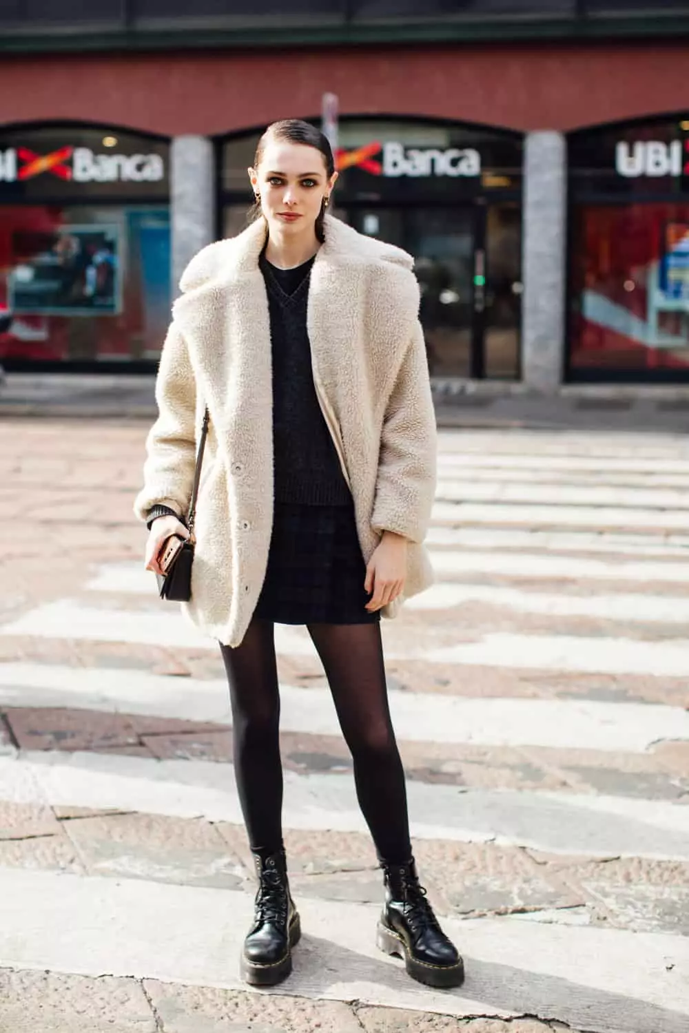 De bästa streetstyle-lookerna från Milanos modevecka 26186_60