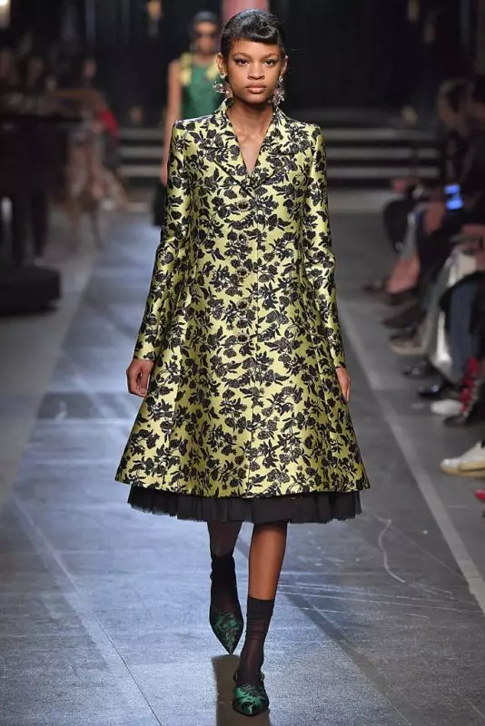 Fa'ailoga Mata'utia Mai London Fashion Week: Burberry! Christopher Kane! Peter Pilotto! 26379_36