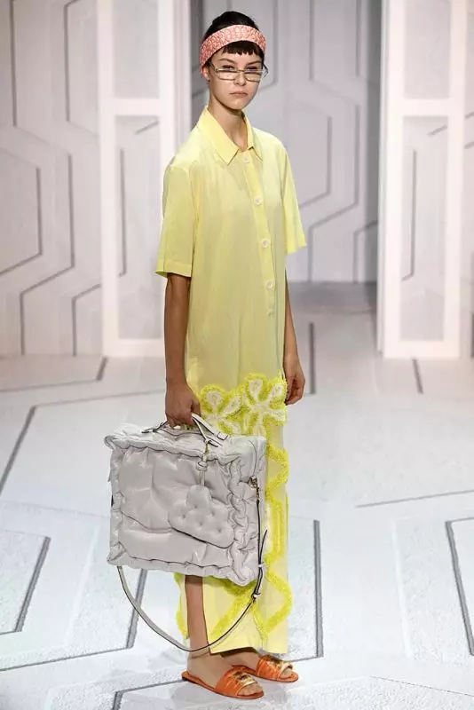 Fa'ailoga Mata'utia Mai London Fashion Week: Burberry! Christopher Kane! Peter Pilotto! 26379_50