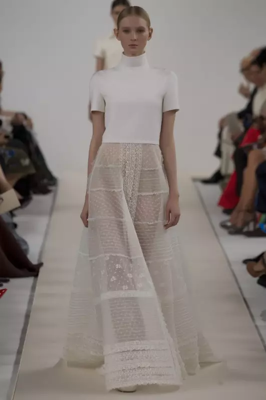 Valentino представляет Winter White Look на показе Haute Couture в Нью-Йорке 26382_10