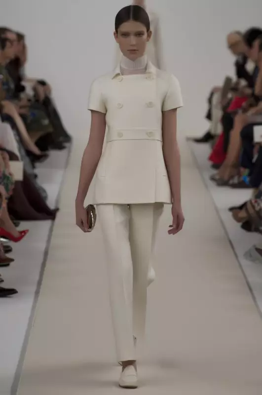 Valentino представляет Winter White Look на показе Haute Couture в Нью-Йорке 26382_11