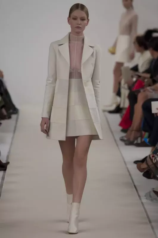 Valentino представляет Winter White Look на показе Haute Couture в Нью-Йорке 26382_12
