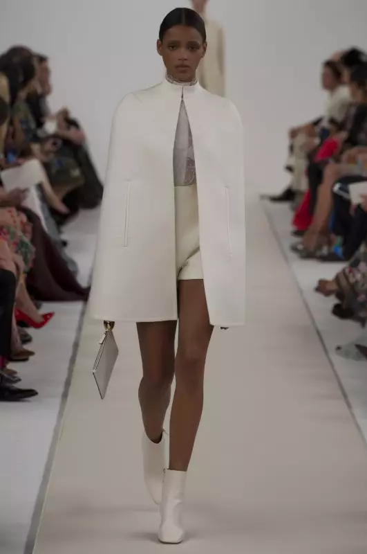 Valentino представляет Winter White Look на показе Haute Couture в Нью-Йорке 26382_16