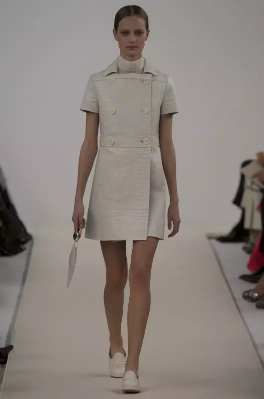 Valentino представляет Winter White Look на показе Haute Couture в Нью-Йорке 26382_20