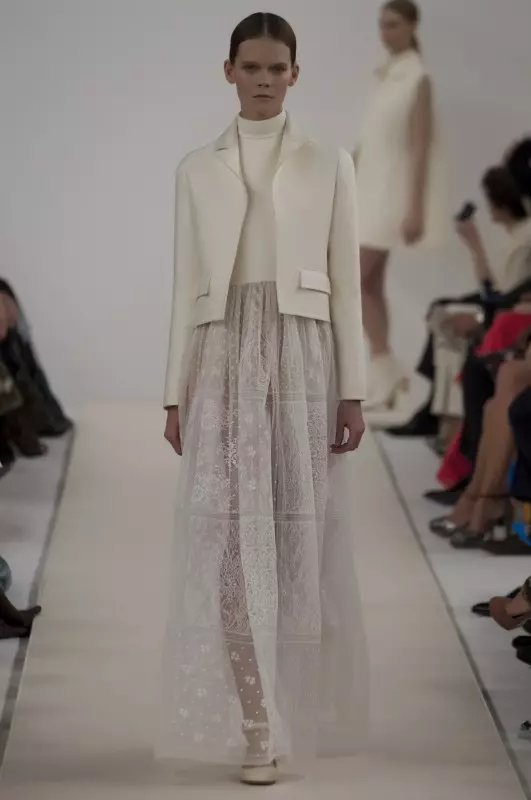 Valentino представляет Winter White Look на показе Haute Couture в Нью-Йорке 26382_21