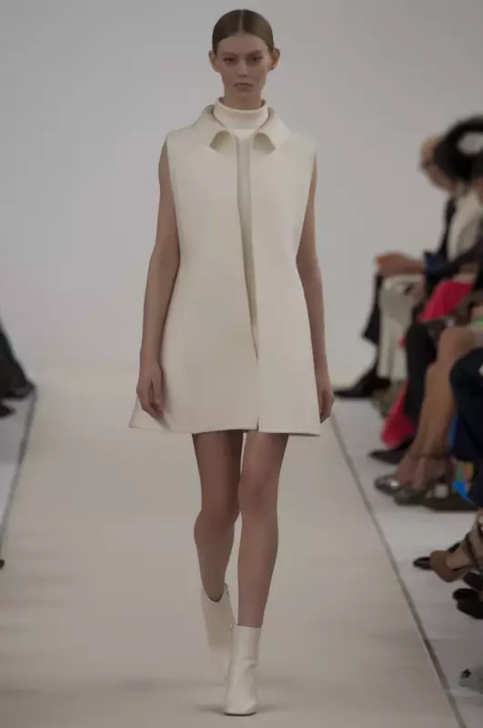 Valentino представляет Winter White Look на показе Haute Couture в Нью-Йорке 26382_22