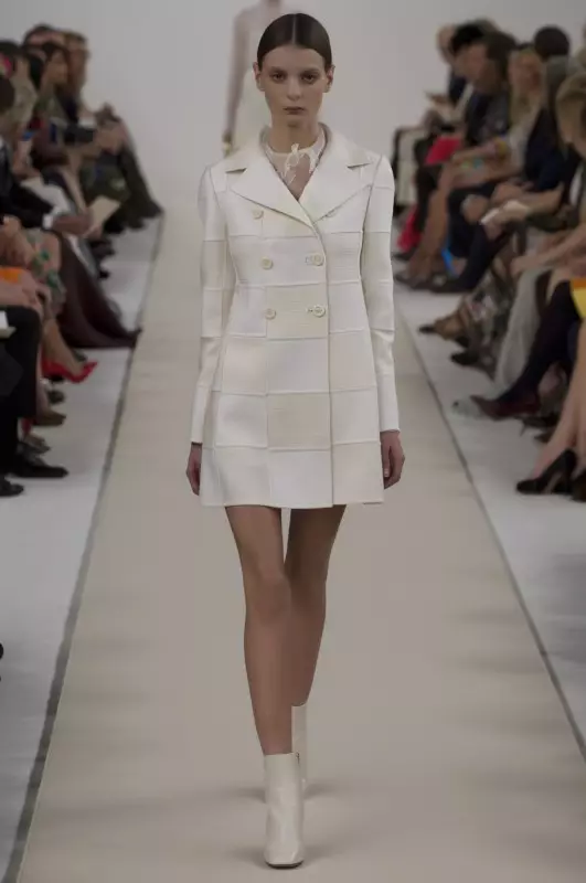 Valentino представляет Winter White Look на показе Haute Couture в Нью-Йорке 26382_27