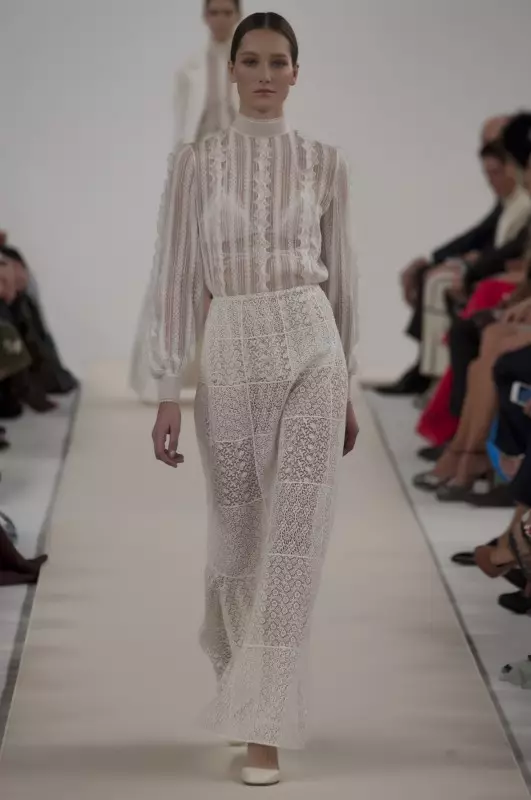 Valentino представляет Winter White Look на показе Haute Couture в Нью-Йорке 26382_29