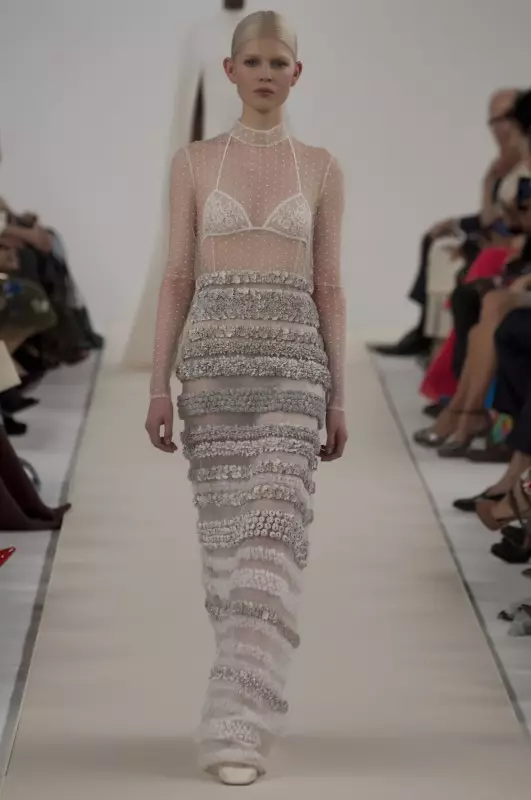 Valentino представляет Winter White Look на показе Haute Couture в Нью-Йорке 26382_43