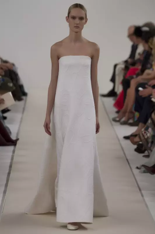 Valentino представляет Winter White Look на показе Haute Couture в Нью-Йорке 26382_48