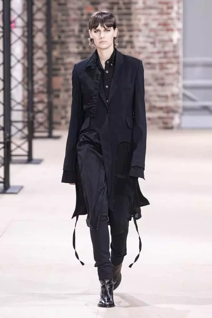 Ann Demeulemeester Gwanwyn 2020 (cyntafVIEW)