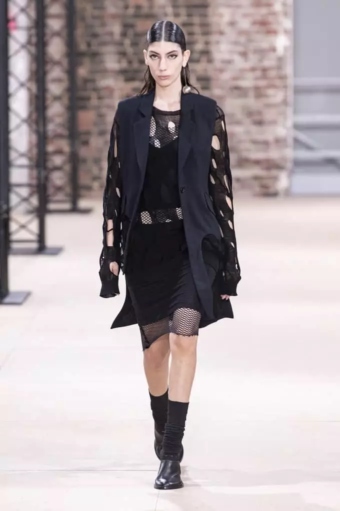 Ann Demeulemeester Gwanwyn 2020 (cyntafVIEW)