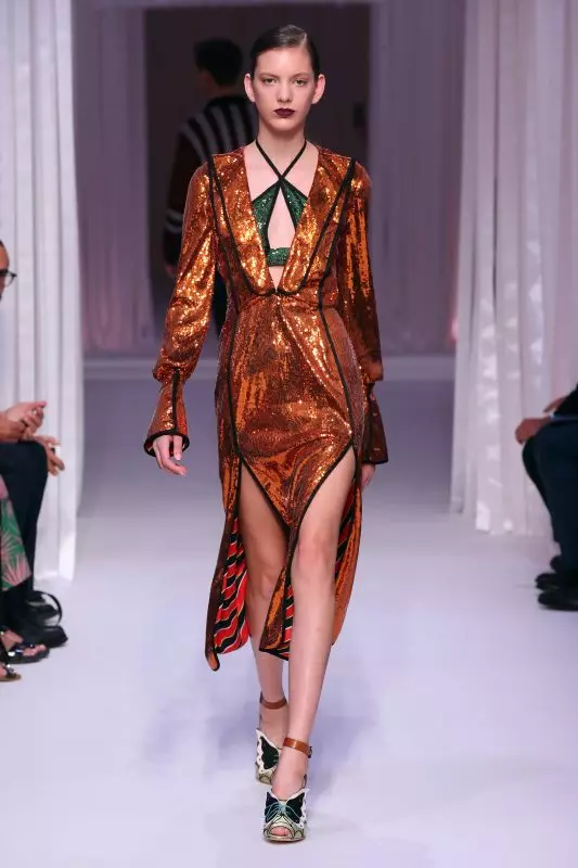 Milan Fashion Week: Giorgio Armani, Emilio Pucci, Etro & More 26417_16