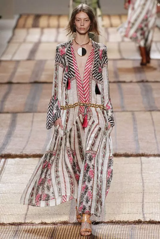 Milan Fashion Week: Giorgio Armani, Emilio Pucci, Etro & More 26417_23