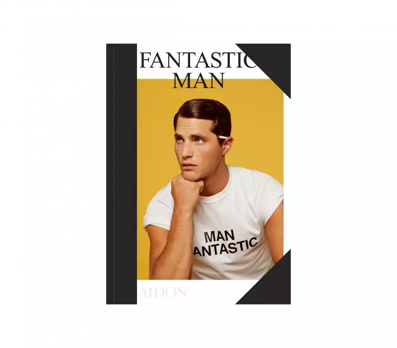 “Fantastic Man” Berumur 10 Tahun dengan Buku Baru