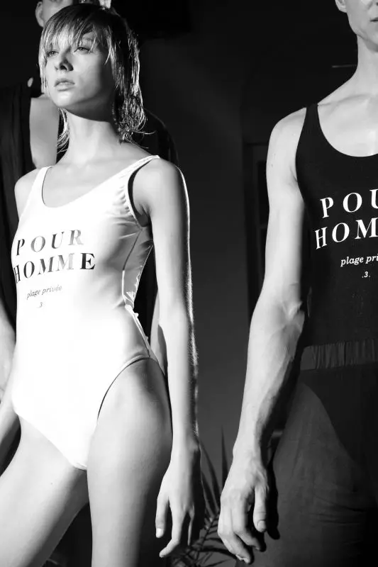 Բրազիլացի դիզայներ Ադրիանա Դեգրեսը ներկայացրել է «Bain Couture»-ը 26540_7