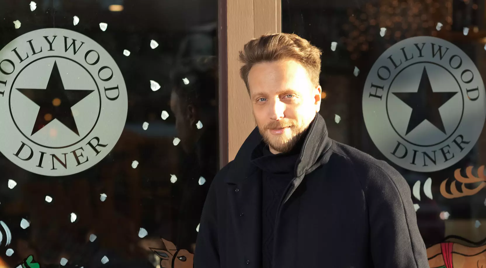 Kutoka Daily's Hollywood Edition: Ariel Foxman na InStyle, Fashion Media Brand Of The Year