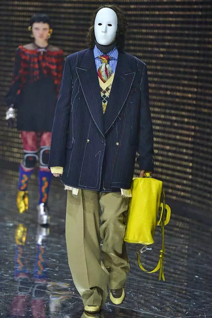 Che orrore fresco è questo? Gucci Autunno 2019! 26581_20