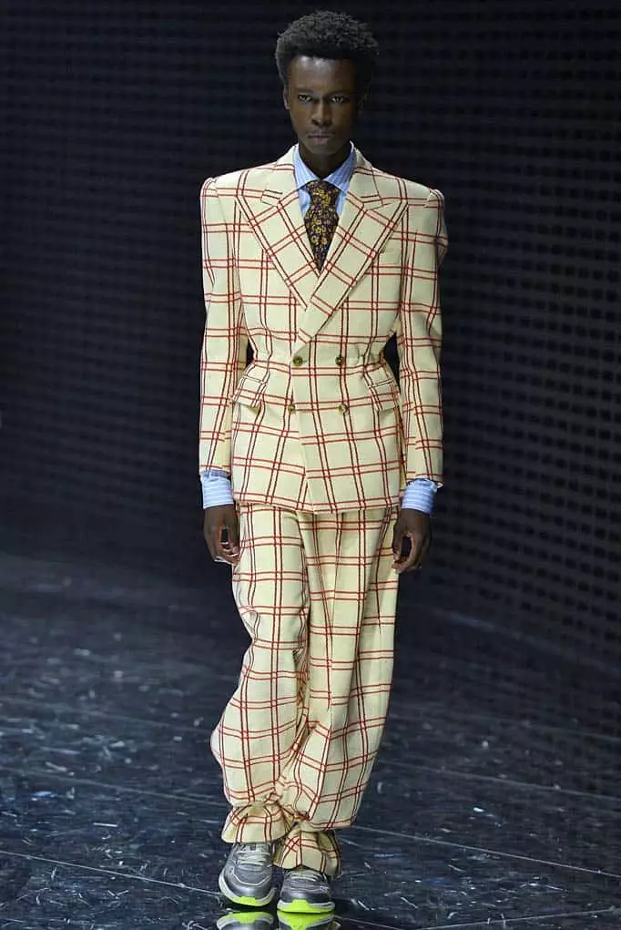 ይህ ምን ትኩስ አስፈሪ ነው? Gucci ውድቀት 2019! 26581_54