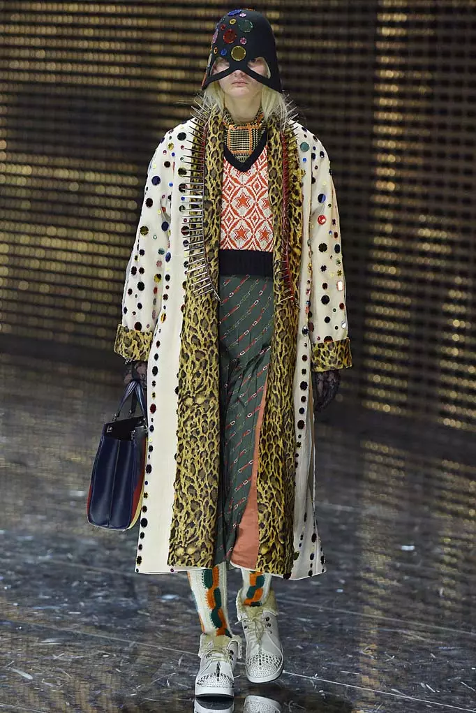 یہ کیا تازہ وحشت ہے؟ Gucci Fall 2019! 26581_85